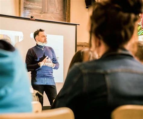 Keynote Speaker Guest Speaker Mindset And Confidence