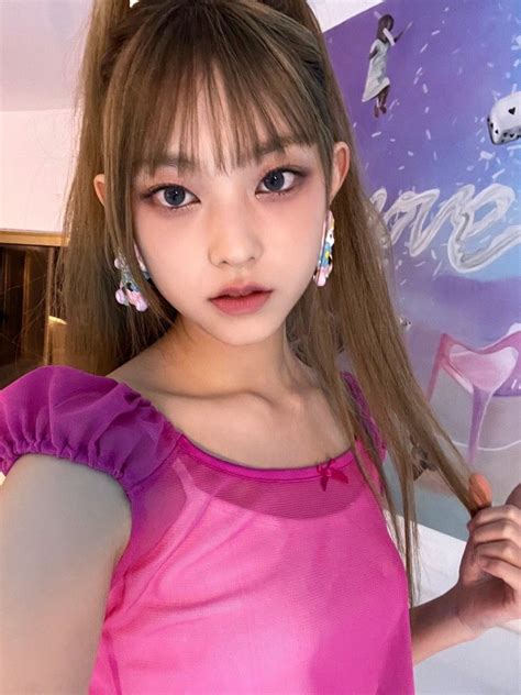 Pin Van Newjeans Op Haerin 해린