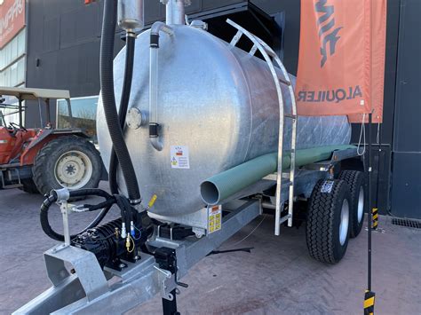 Cisterna Contra Incendio En Tándem 8000 L Rinoagro