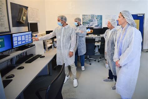 Германската амбасадорка во работна посета на „Алкалоид“ Независен Весник