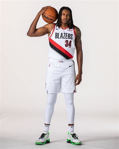 勘履滑手機 再添新成員！拓荒者隊 Jabari Walker 加盟 Skechers 籃球陣容