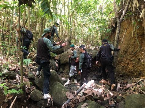 หน่วยฯ ยล ๒ ปะแต ออกตรวจลาดตระเวนพื้นที่ป่าสงวนฯป่าลาบูและป่าถ้ำทะลุ ท้องที่ ม ๙ ต ปะแต อ ยะหา