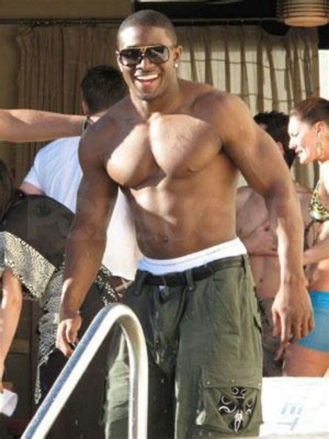 Reggie Bush Body