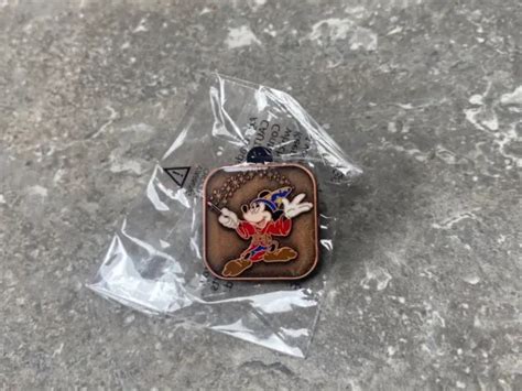 Disney Store Uk Europe Cast Member Award Pin Sorcerer Mickey Bronze £