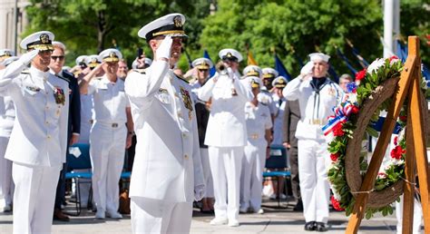 Sea Of White Ceremony Honors Those Who Fought At Midway