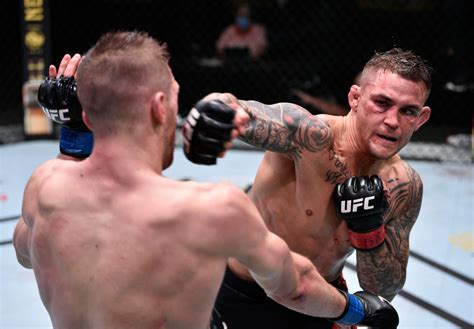 Dustin Poirier Defeats Conor Mcgregor By Knockout At Ufc 257 Los