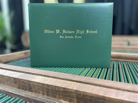 Northside Isd The Holmes And Nsite Graduation Ceremony