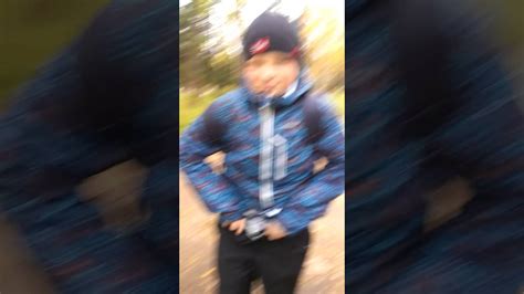 ЧУЖОЙ ПАРЕНЬ ССЫТ НА ЭЛИЦЕ Youtube