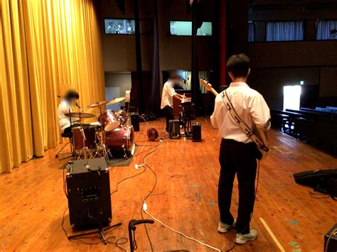 城北学園文化祭実行委員会【公式】 On Twitter いくつかの団体が、出し物を完成させたり明日のリハーサルをしたりと頑張っている様子が見られました。