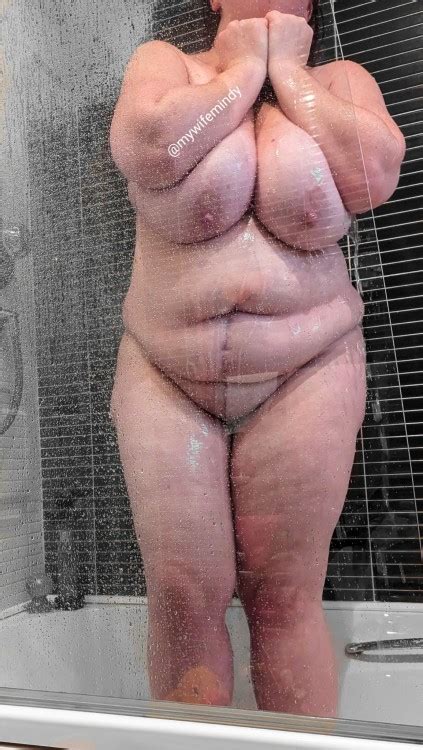 Full Frontal Friday Tumbex