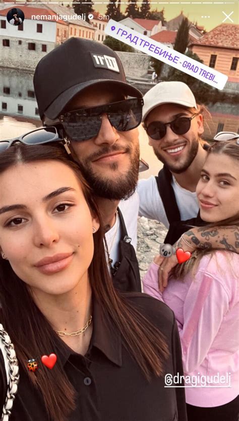 Nemanja Gudelj I Anastasija Uživaju U Trebinju Foto Bn