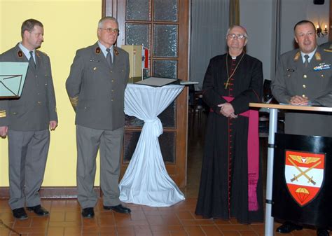 Bundesheer Aktuell Militärdekan Franz Auer In Den Ruhestand