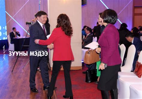 Эрүүл мэндийн салбарын удирдах ажилтнууд зөвлөлдлөө