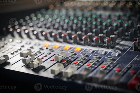Page Dj Controller Stock Photos Images And Backgrounds For Free Download