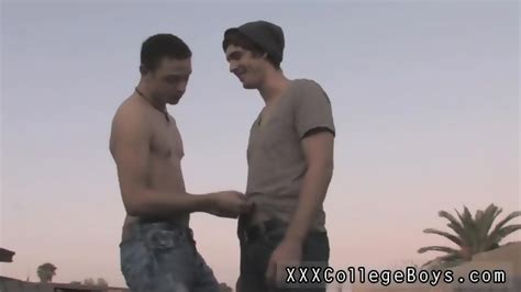18 Inch Gay Sex As Sean Commences To Use His Mouth And Forearms On
