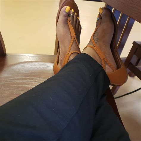 Blonde Girls Beautiful Sandaled Feet R Thongsandals