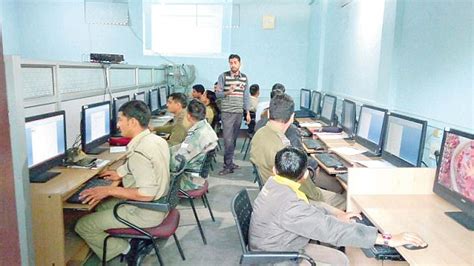 Indian Army Warns Against Sex Clips Sent To Officers Daily Mail Online