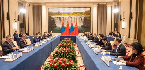 ЕРӨНХИЙ САЙД Л ОЮУН ЭРДЭНЭ БНХАУ ЫН ТӨРИЙН ЗӨВЛӨЛИЙН ЕРӨНХИЙ САЙД ЛИ ЧЯНТАЙ УУЛЗЛАА