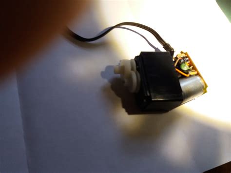 rotation continue avec un servomoteur pobot