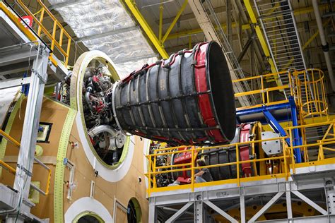 Rocketing To The Moon Nasas Artemis Ii Core Stage Nears Final Assembly