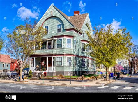 L E Bowen And T L Battey House 271 273 Broadway 1854 Queen Anne