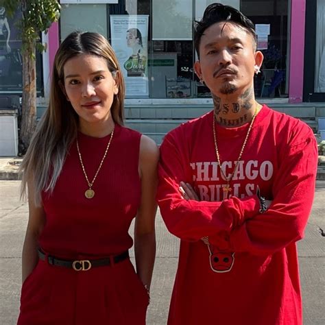 ยินดีด้วยจ้า เดย์ ไทเทเนี่ยม เผยคลิปนาทีเซอร์ไพรส์ คุกเข่าขอ น้ำหวาน