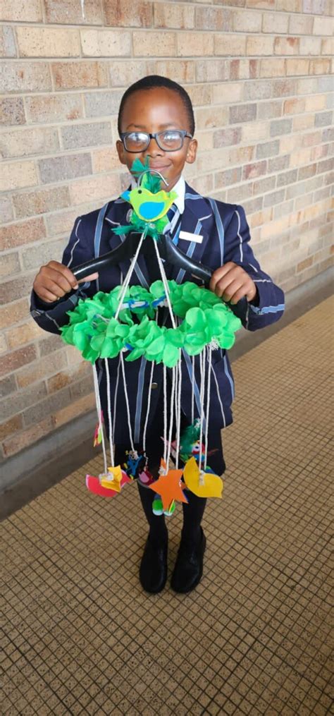 Grade 4 Mobiles Muir College