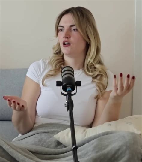 Lola Lm Reactions Hot Youtuber With Big Tits Erome