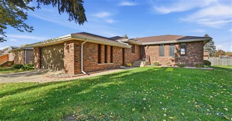Mccolly Real Estate Featured Listing 14 Helena Drive Schererville In
