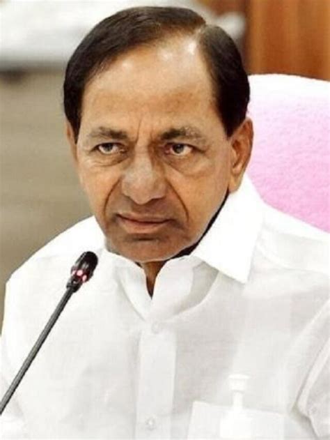 महाराष्ट्राच्या राजकारणात एन्ट्री करणारे Kcr आहेत तरी कोण