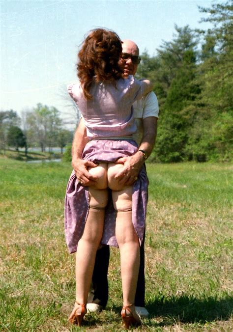 S S Swinging Housewives Tumblr Nckwyixokk Sk Yavo Porn Pic