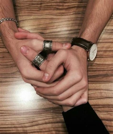 صور ايدين، اجمل خلفيات يدين حبيبين ماسكين بعض مصراوى الشامل