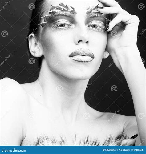 Giovane Donna Sessuale Immagine Stock Immagine Di Colore 63226567