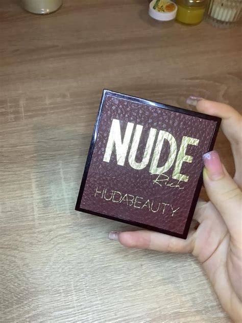 Палетка теней — цена 200 грн в каталоге Тени для век Купить товары для красоты и здоровья по