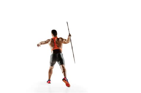 흰색 스튜디오 배경에 고립 된 창을 던지는 연습 하는 남성 선수 남자에 대한 스톡 사진 및 기타 이미지 남자 창던지기 Championship Istock