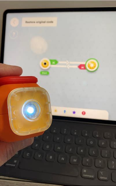 Kathy Schrocks Kaffeeklatsch Review Of Robo™ Wunderkind Robotics Kit