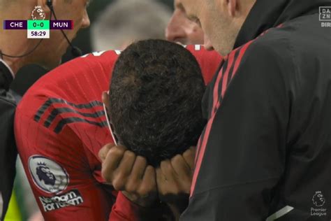 Raphaël Varane Kontuzjowany Francuz Opuścił Murawę Zalany łzami