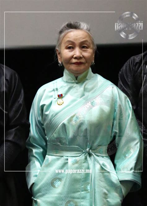 Photo Paparazzi •••МУГЖ А Цэгмэд анх удаа киноны гол дүрд тоглосон нь