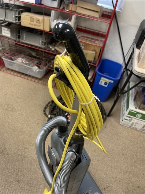 Brand New Windsor Sensor S15 Commercial Vacuum Free Shipping