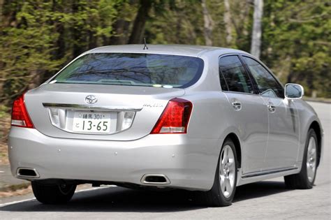 【10年ひと昔の国産車 17】クラウン マジェスタはトップ Of トヨタにふさわしい静粛性を誇った（webモーターマガジン） 自動車情報