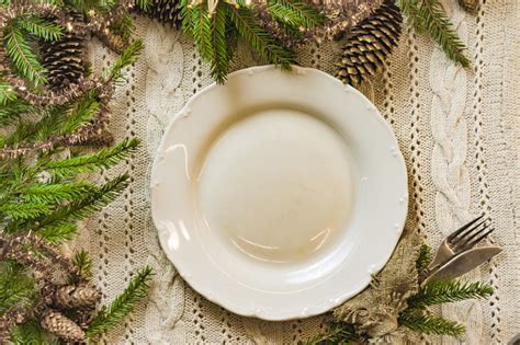 빈티지 또는 소박한 크리스마스 테이블 설정 맨 위 보기입니다 갈색에 대한 스톡 사진 및 기타 이미지 갈색 그릇 냅킨 Istock