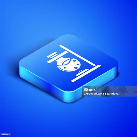 아이소메트릭 유리 시험관 플라스크 에 화재 히터 실험 아이콘 파란색 배경에 격리 실험실 장비 파란색 사각형 버튼입니다 벡터