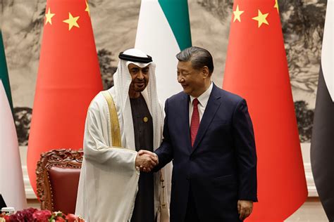 إيران تستدعي السفير الصيني احتجاجاً على موقف بكين من الجزر الثلاث