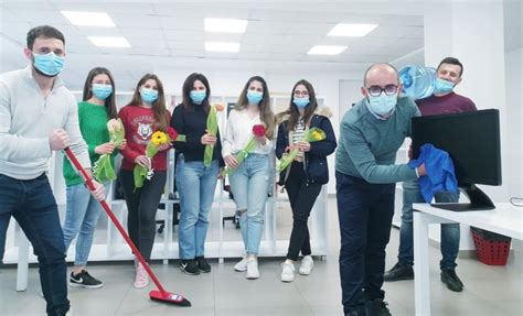 Armundia Factory On Linkedin Armundiateam 8march Girlspower