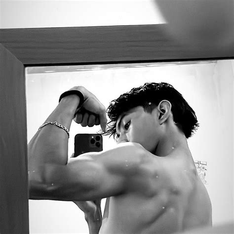 Lex Agt • A Los 400 Seguidores Regalo Una Coca De 3l • Threads