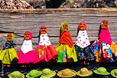 Artesanías Raramuris La Sierra Tarahumara Chihuahua Foto De Stock