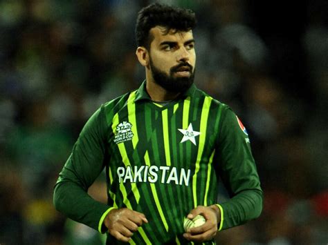 Shadab Khan Wallpapers Top Free Shadab Khan Backgrounds Wallpaperaccess