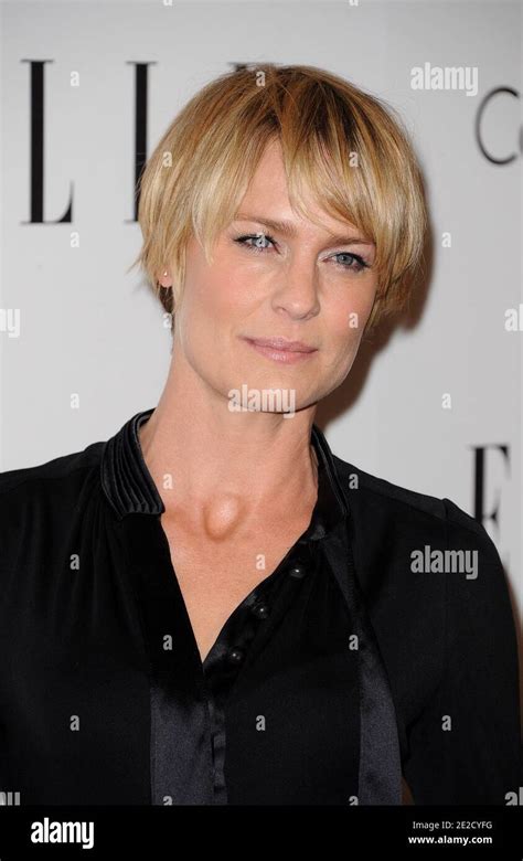 Robin Wright Arriving At Elles 18th Annual Women In Hollywood Tribute Held At The Four Seasons