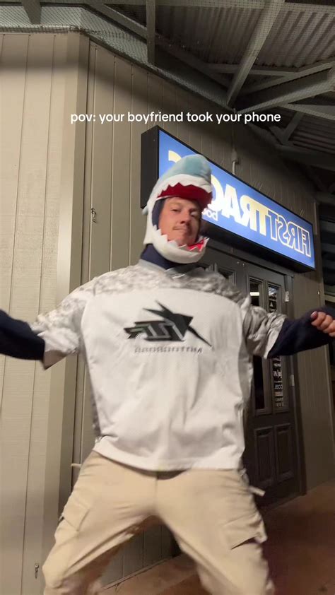 Rebecca Mcleod Itsrebeccamcleod Urlebird