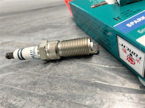 Китайская свеча TORCH QH5RIU-13 MAZDA\FORD, под пристальным взглядом ...